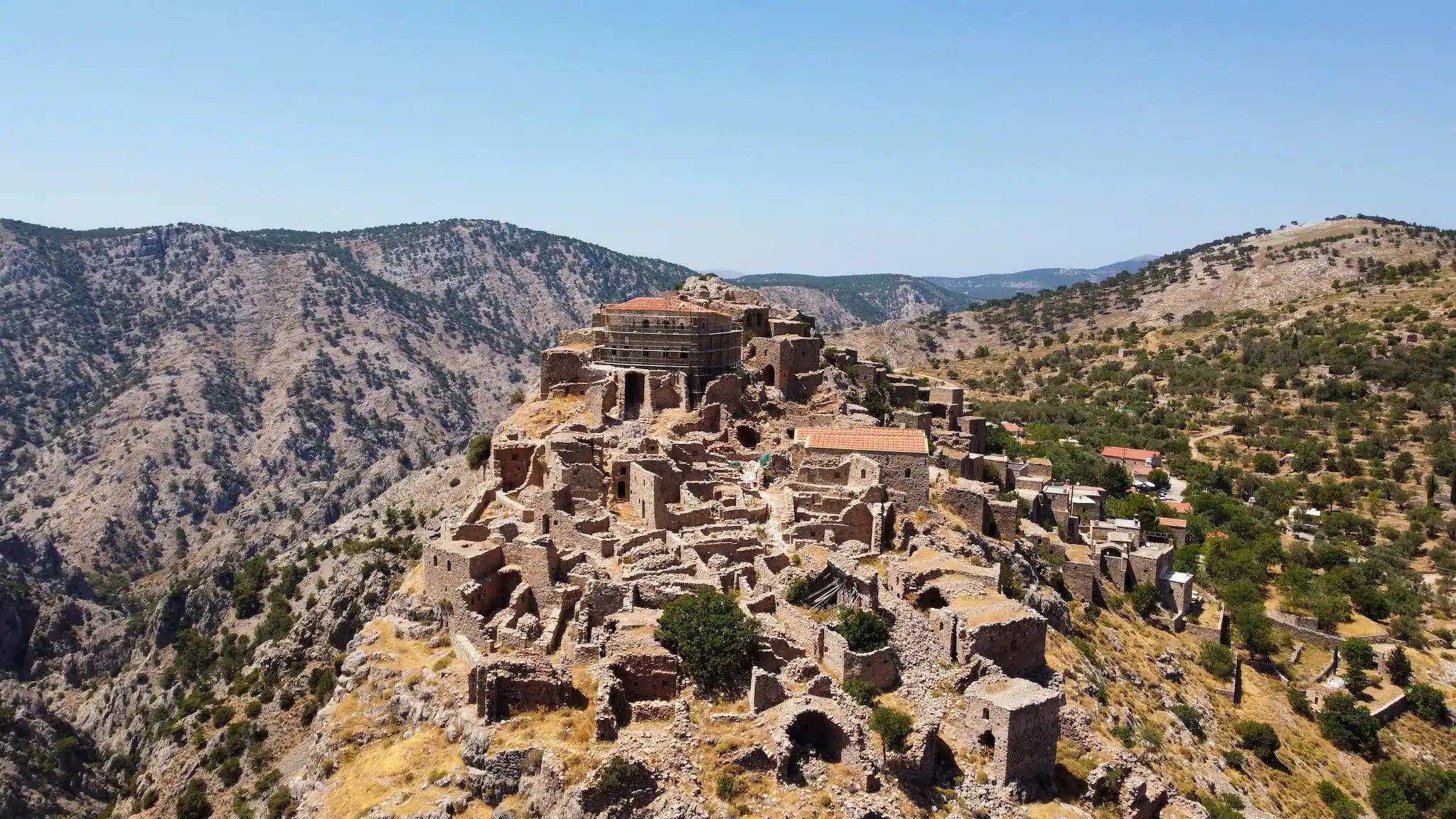 Chios authentique: villages du mastic et monastères byzantins